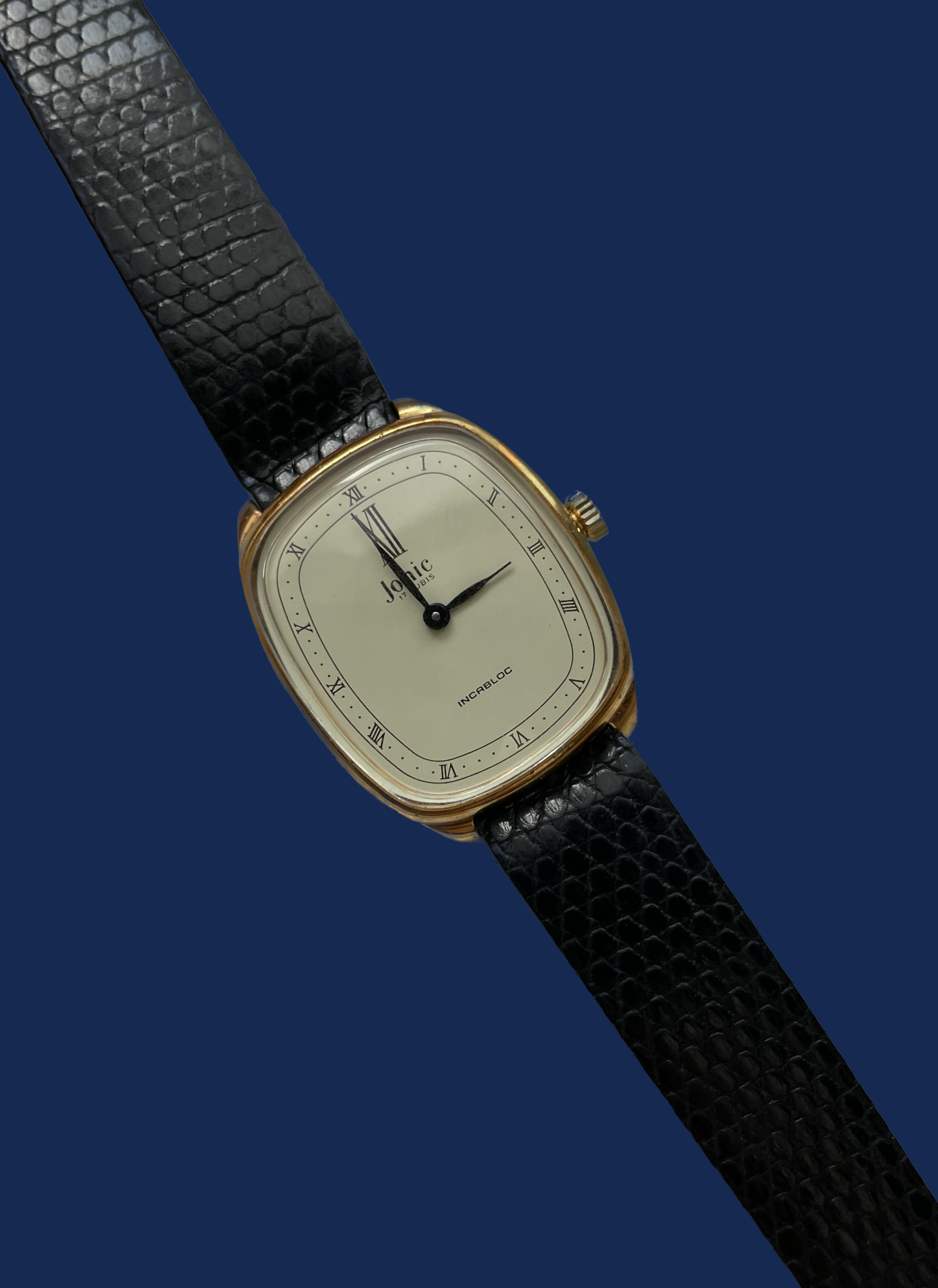 Jonic Mechanical Beige